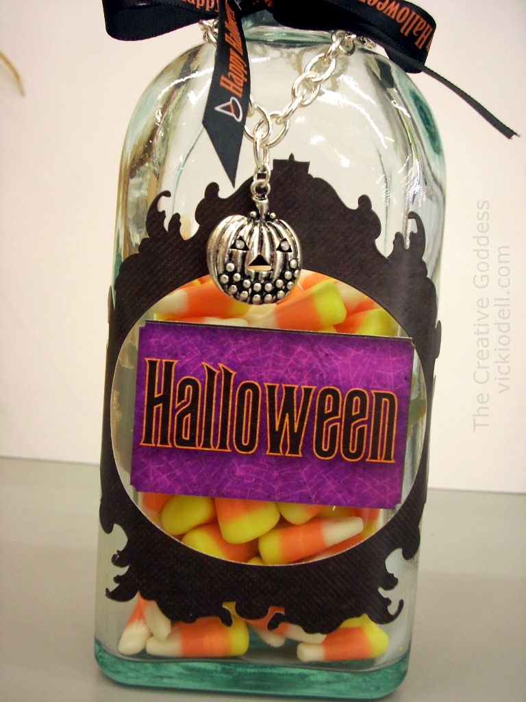 Halloween Crafts: Potion Bottles with Reminisce
